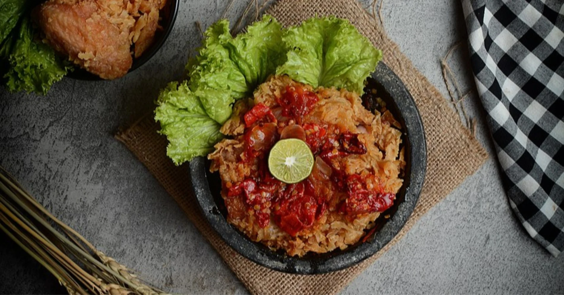 Ayam Geprek yang Pedasnya Bikin Ketagihan dan Selalu Dicari Pecinta ...